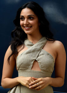 Kiara Advani bra size,measurement, Bio, Age, Networth, height, Tiktok ...